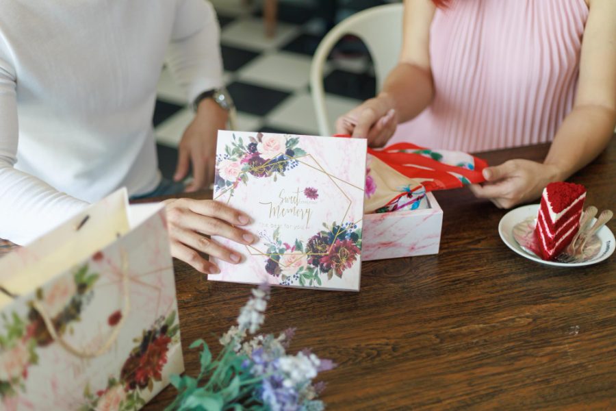 10 Unique Customized Products Examples For Your Store